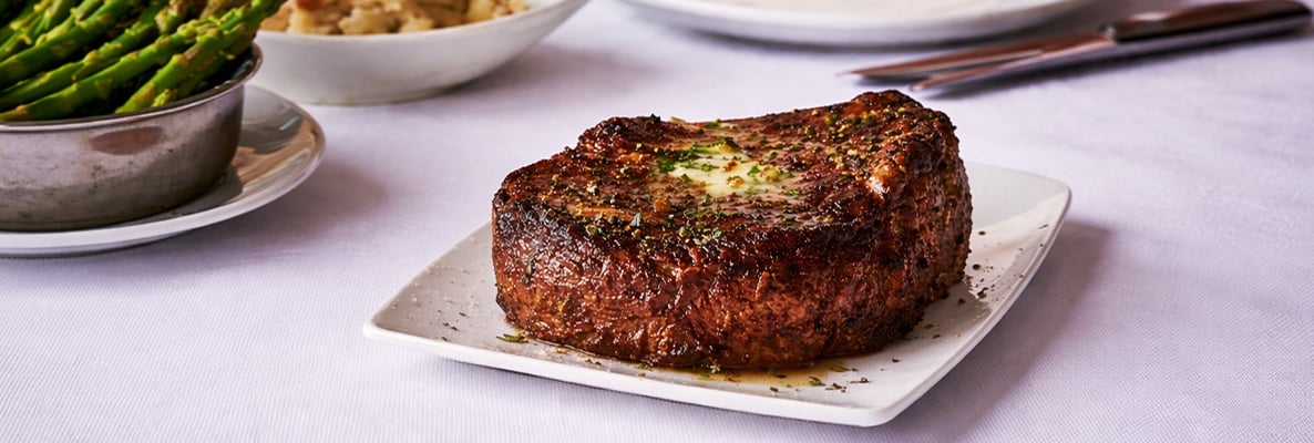 How to Cook the Perfect Steak & Slice It Like a Pro Chef | Gunter Wilhelm